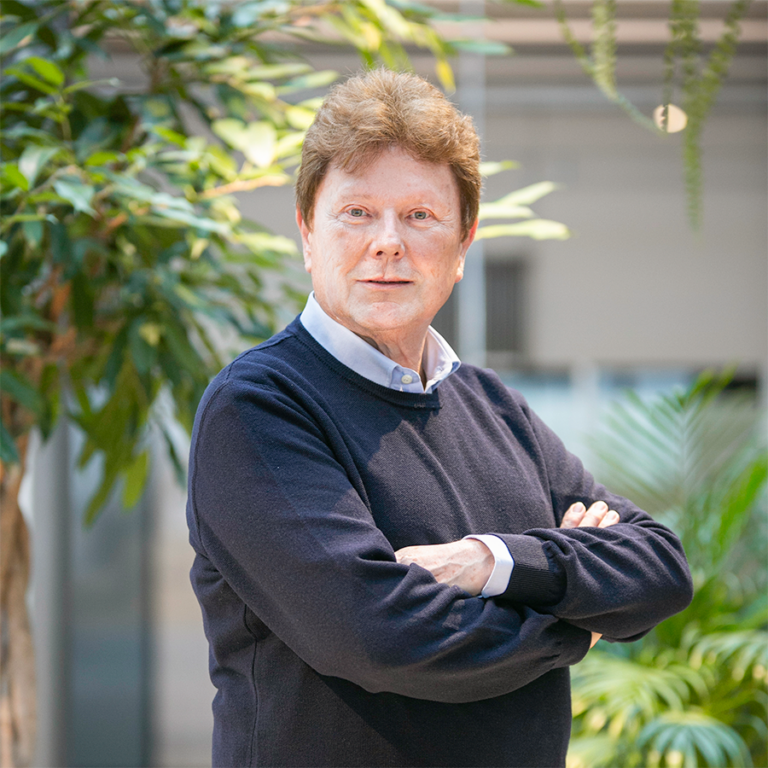 Kontakt & Ansprechpartner bei Kosbahn Karton